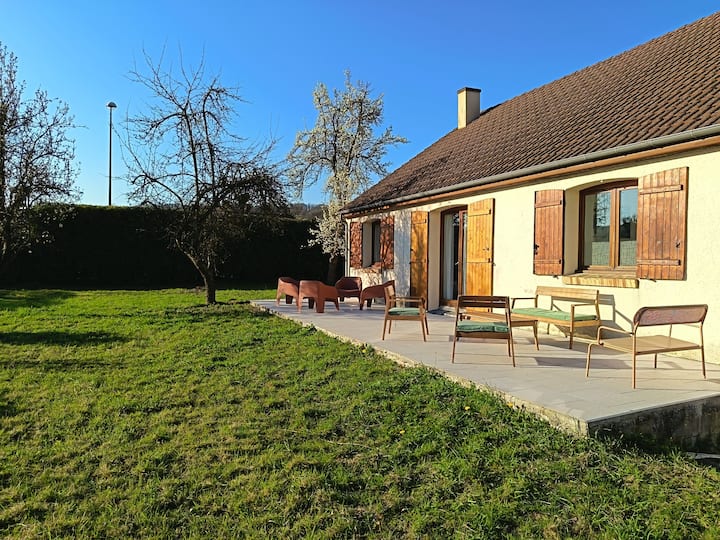 Maison Familiale Avec Jardin Proche De Provins - Provins