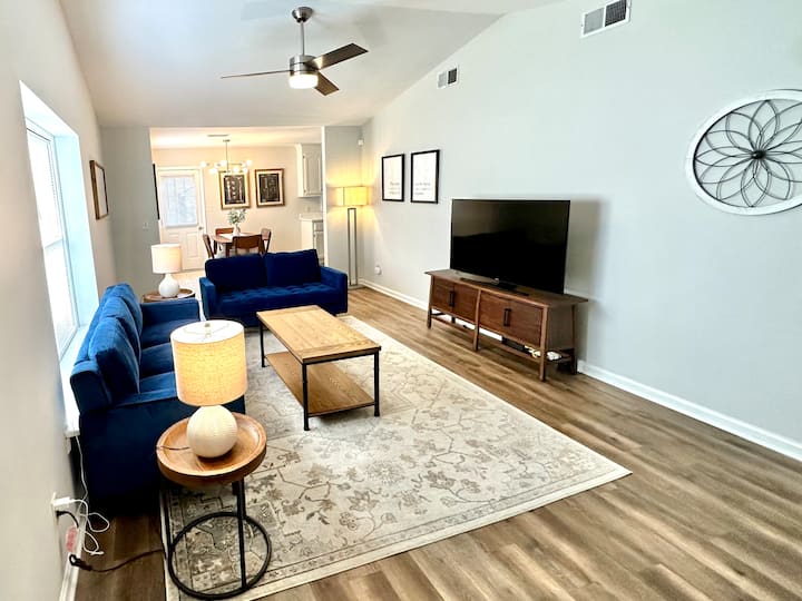 1 Mile From Belmont Abbey College! - Belmont, NC