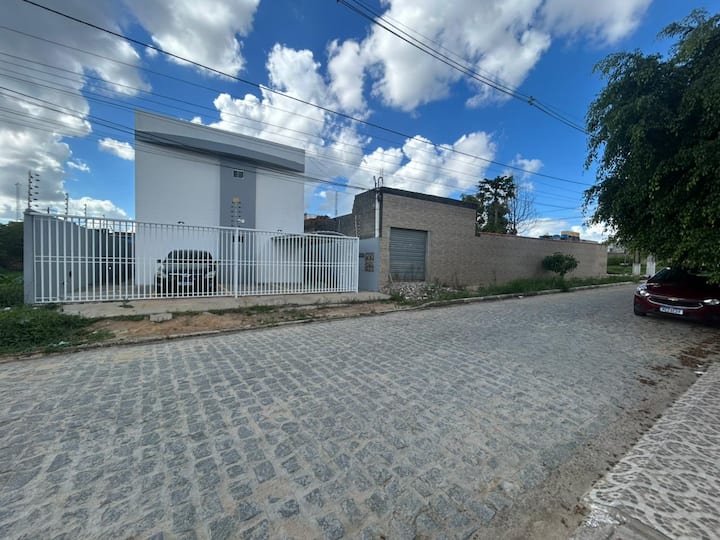 Apartamento Perto De Comércios E Bem Localizado. - São João