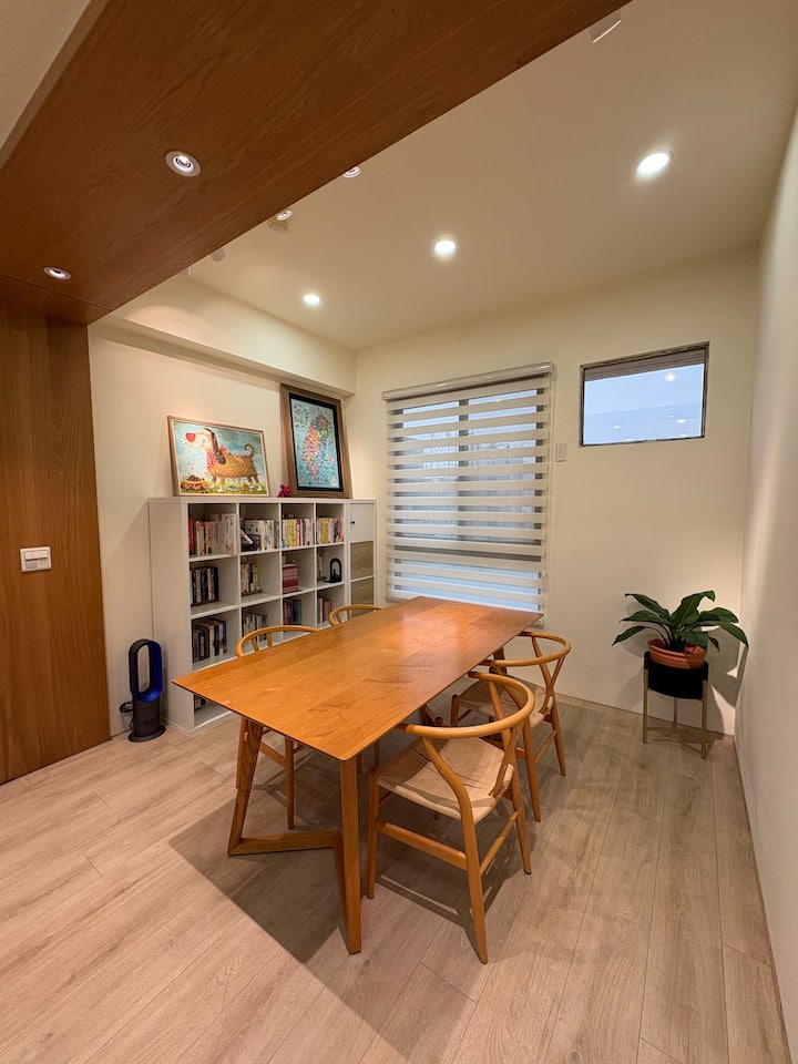 孩子長大的家｜寬敞客廳・溫暖木質家庭宅 - Taiwan