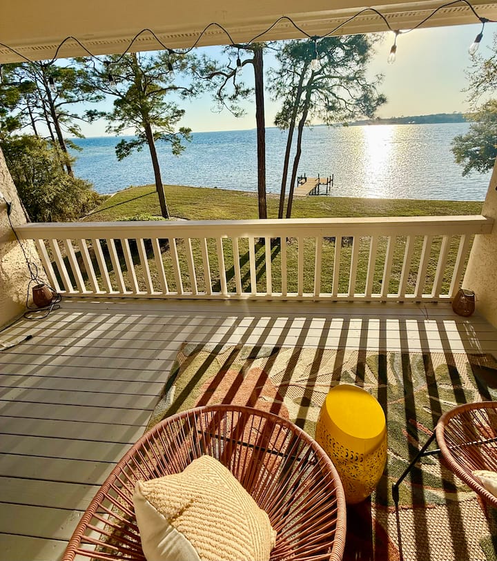 Bayfront Condo W/ Balcony & Dock | Destin & Eglin - Niceville, FL