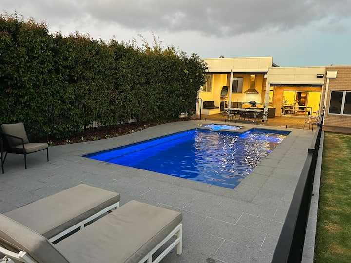 Island Sanctuary Pool House - Phillip Island