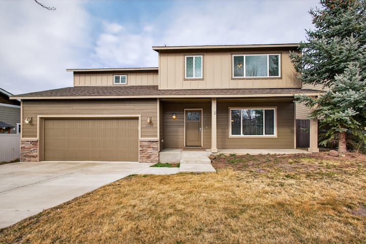 Ohana Family Retreat-quiet 4br Home Near Hospital - Bend