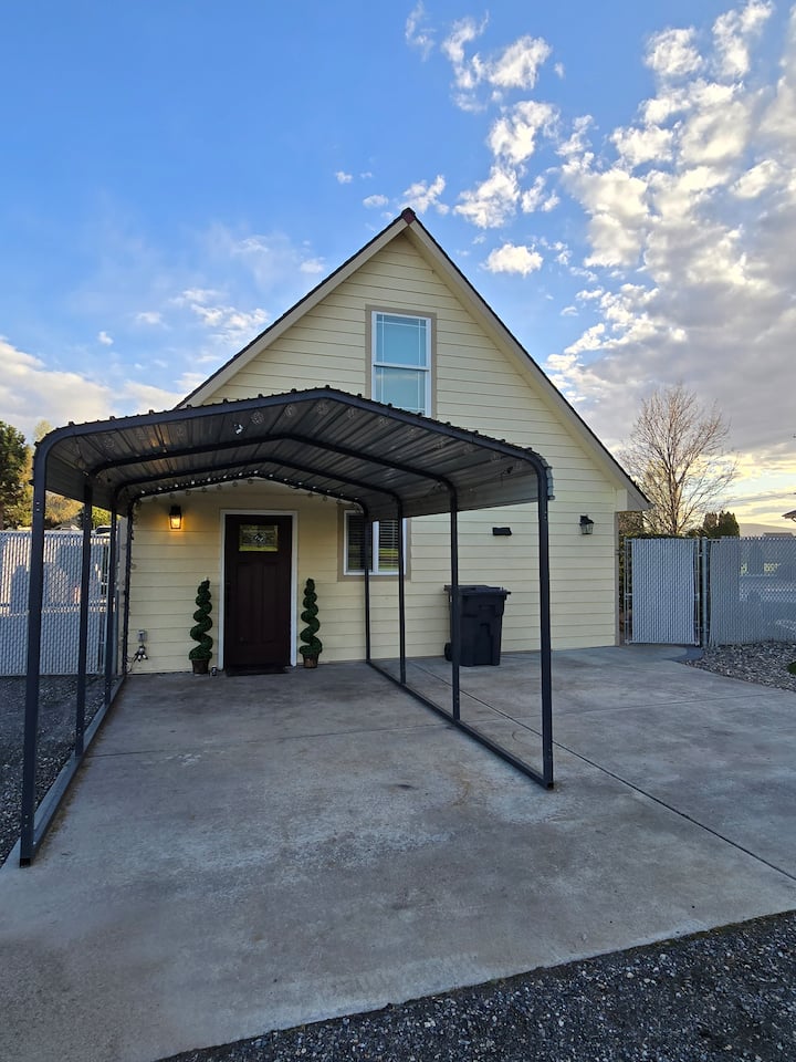 Wine Country Chalet - Relax And Rejuvenate. - Pasco, WA