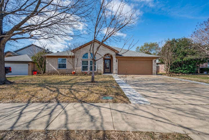 Entire Home In Mansfield, Texas - 曼斯費爾德