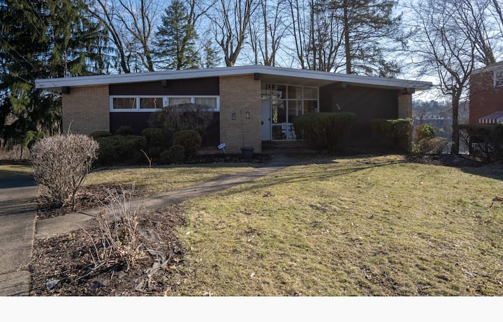 Cozy Mid-century Modern (Mcm) Ranch - Plum, PA