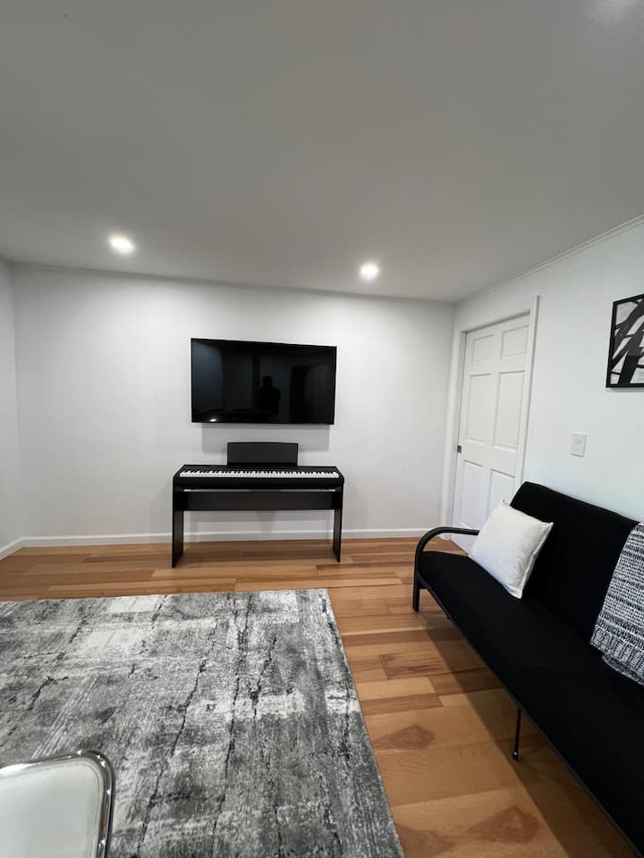 Lily Pond View - Wölffer Estate Vineyard, Sagaponack