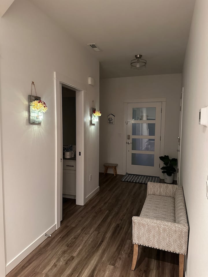 Salem Hideaway - Salem, OR