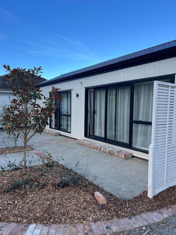 The Kererū’s Rest - Tiny Home, Clevedon - Clevedon