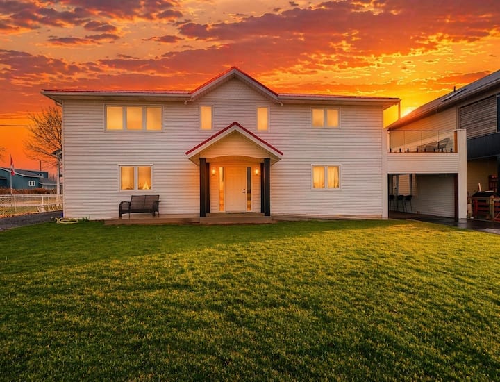 Family Beach House - St. Thomas