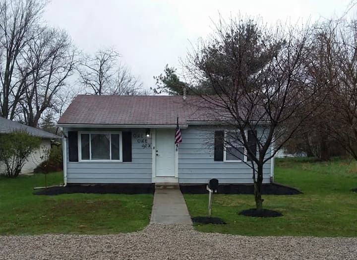 Cozy East End Cottage - Newark, OH