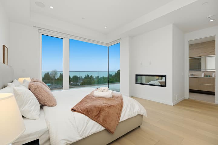 Luxury 4br West Van Home W/ Private Pool - West Vancouver
