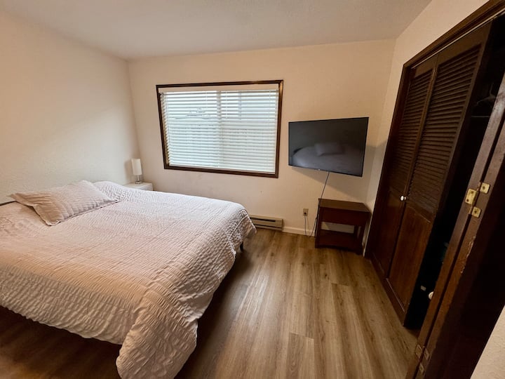 Shore Thing Apartment - Gold Beach, OR