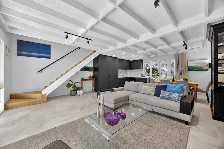 Luxe Leafy Shenton Park Townhouse - Subiaco