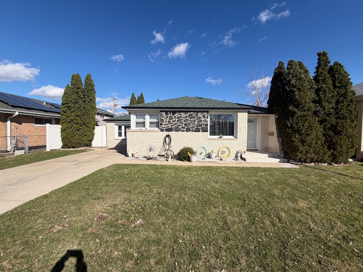 Aly’s Bella Casa Familiar Tranquila Y Acogedora. - Worth, IL