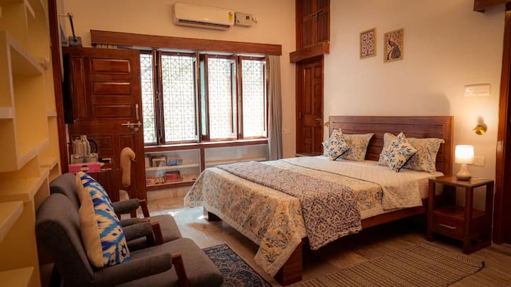 The Heritage Varanasi By 8mh | 2 Room Gf, Lanka - India