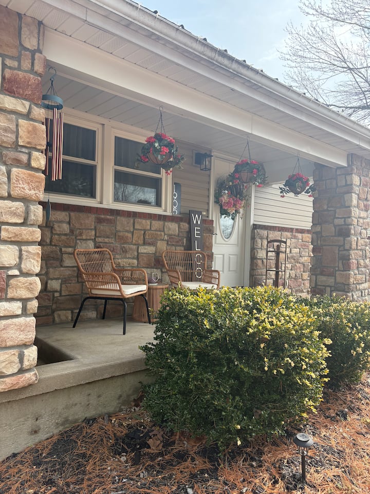 Funky Brothers Bunkhouse - Waynesville, MO