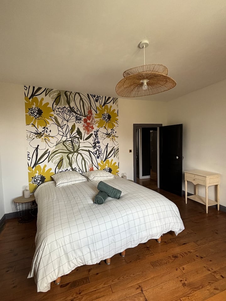 Meyssac Centre. Appartement 2 à 5 Personnes - Collonges-la-Rouge