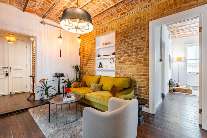 Stylish Galata Apartment With Roof Terrace Access - Turkey