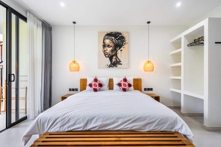 12 Designer Suites, Walk To Dreamland Beach - Indonesia