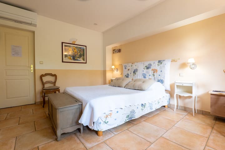 Le Mas Du Loup - Chambre Loup - Moustiers-Sainte-Marie