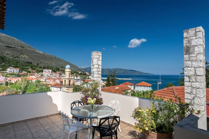 Spyros House, 3 Bedrooms, Amazing Sea View - Agia Effimia