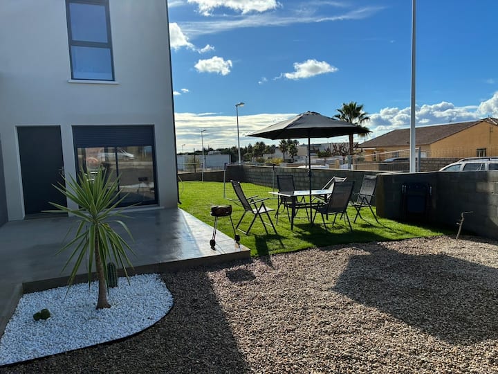Maison Familiale Avec Jardin A 5 Min De La Plage - Vias