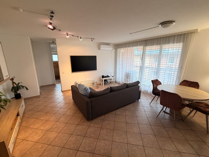 Quiet Apartment Near Eoc • Parking • Terrace - Bellinzona