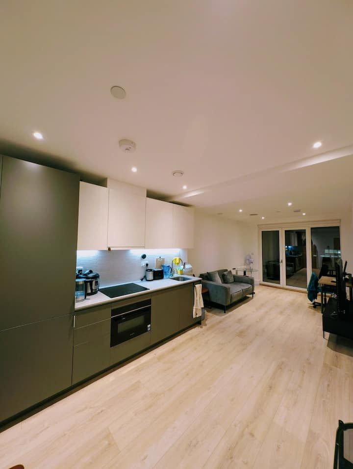 London Flat - In High Street Sutton - Epsom