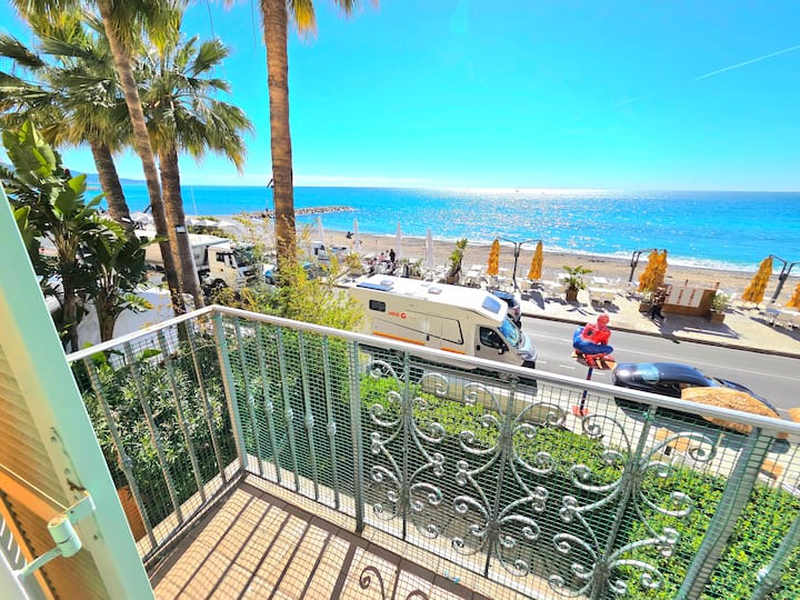 Fronte Spiaggia- Parcheggio Gratuito-clima - Menton