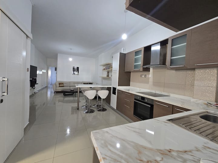 Modern Flat Walk To Casino & Restaurants - Kyrenia