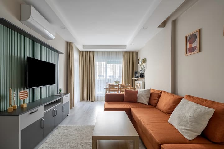 Spacious 2br Apartment In City Center Near Oldtown - Antalya