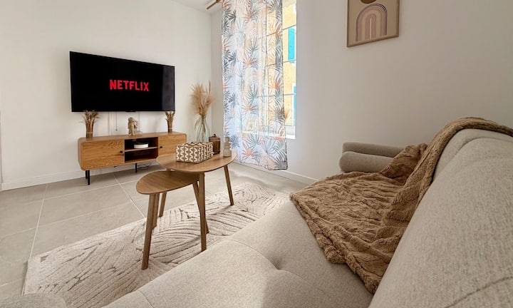 L'écrin Clemenceau  Climatisation, Wifi, Terrasse. - Orange