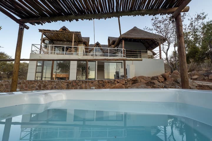 Hinda Mountain Lodge, 14 Guests With Scenic Views - Bela-Bela