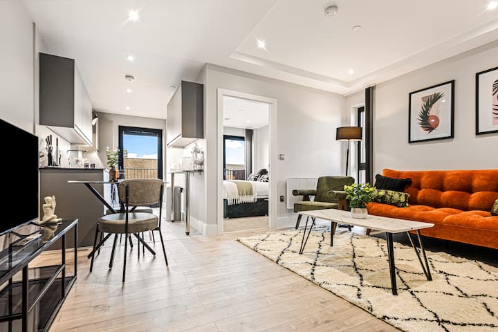 Stylish New-build Stay In Leicester | Sleeps 4 - Leicester
