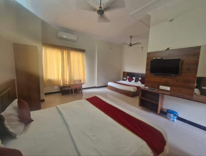 Family Twin Bed Room - Pushkar