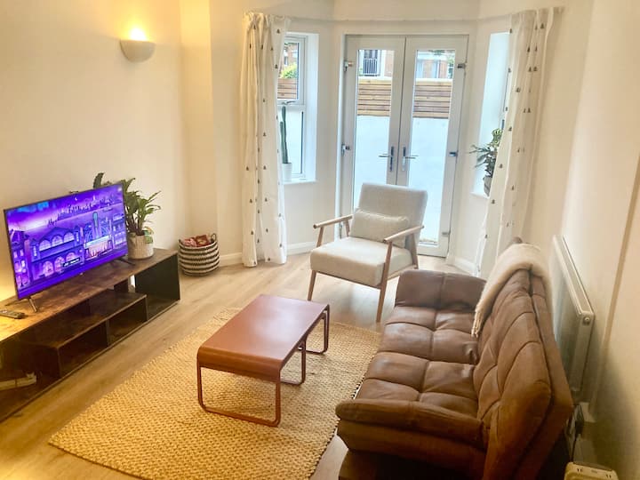 The Book Nook - Hastings