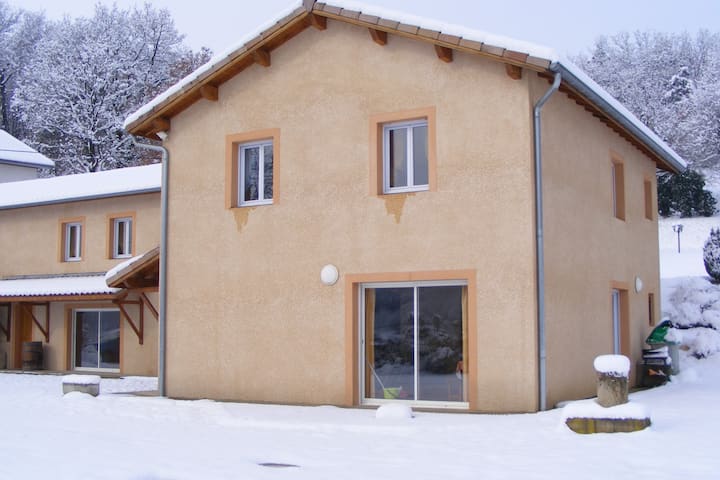 Gîte "Cerisier Et Maronnier" -30 Personnes - Drôme