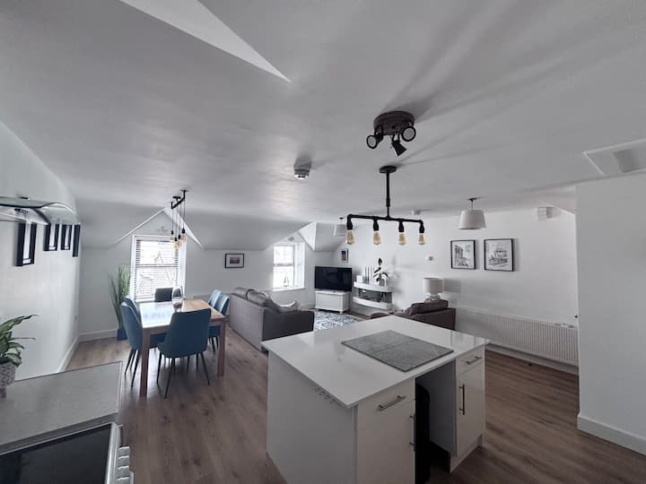 Causeway Nook Portrush - Steps From The Beach - Portrush