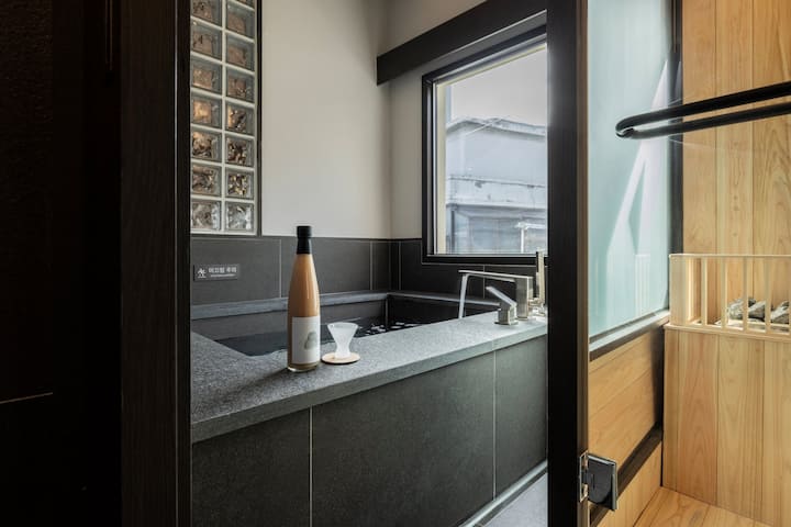 [스테이 패스포트 이태원] 별담채 프라이빗 스파 사우나 | 2인실 - Séoul