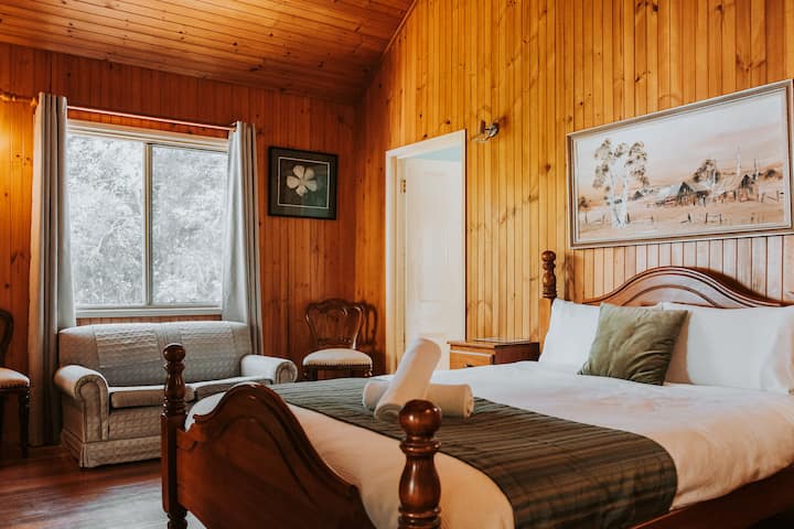 Mt Tibro 2 Bedroom At Glass House Ecolodge - Queensland