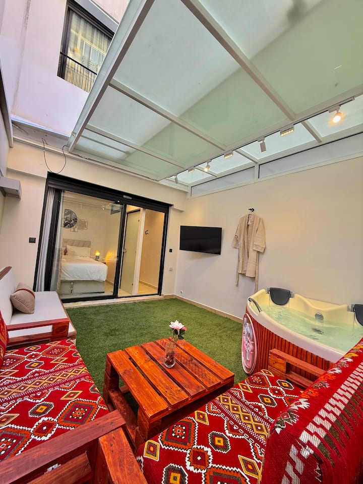 Appartement Calme Avec Jacuzzi, à 5 Min Hassan Ii - Casablanca