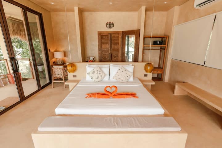 Las Cabanas Beachfront Sunset Premium Owners Villa - El Nido