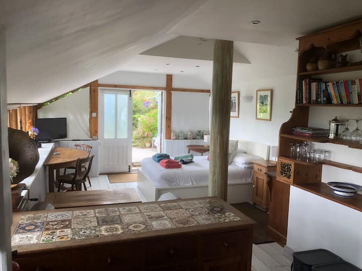 Guther's View, A Cosy Hideaway In Lower Town. - Isles of Scilly