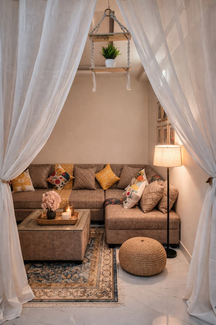 The Cozy Tapovan Stay 1 Bhk | By Nestique - 瑞詩凱詩