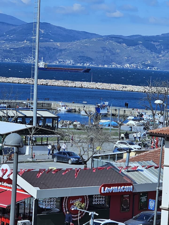 Bandırma Merkezinde Deniz Ve ŞEhir İç İçE - Bandırma