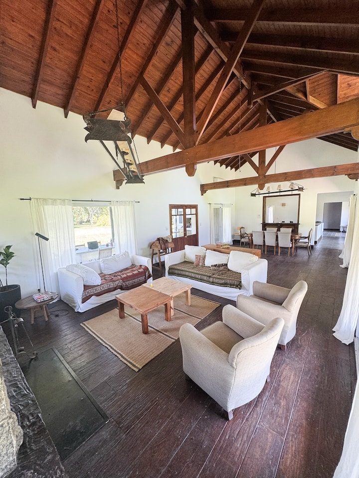 Casa De Campo En Un Barrio Privado De Chacras - Zárate