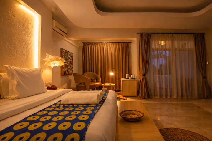 Luxury Executive Suite • Balcony • Kigali - Kigali