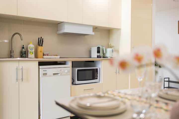 Urban Comfort Apartment– Charming Stay In The City - Sydney