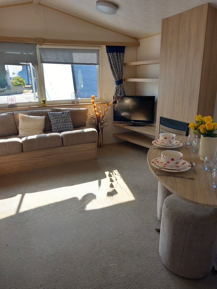 The Salsa Eco - Lido Beach Caravan - Sleeps 6 - Prestatyn